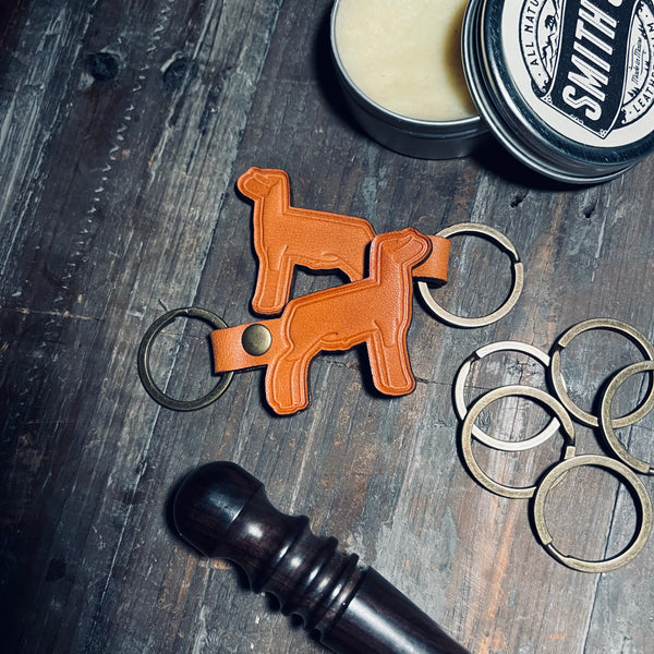 LEATHER MARKET LAMB KEYCHAIN - Next Level Livestock Camps